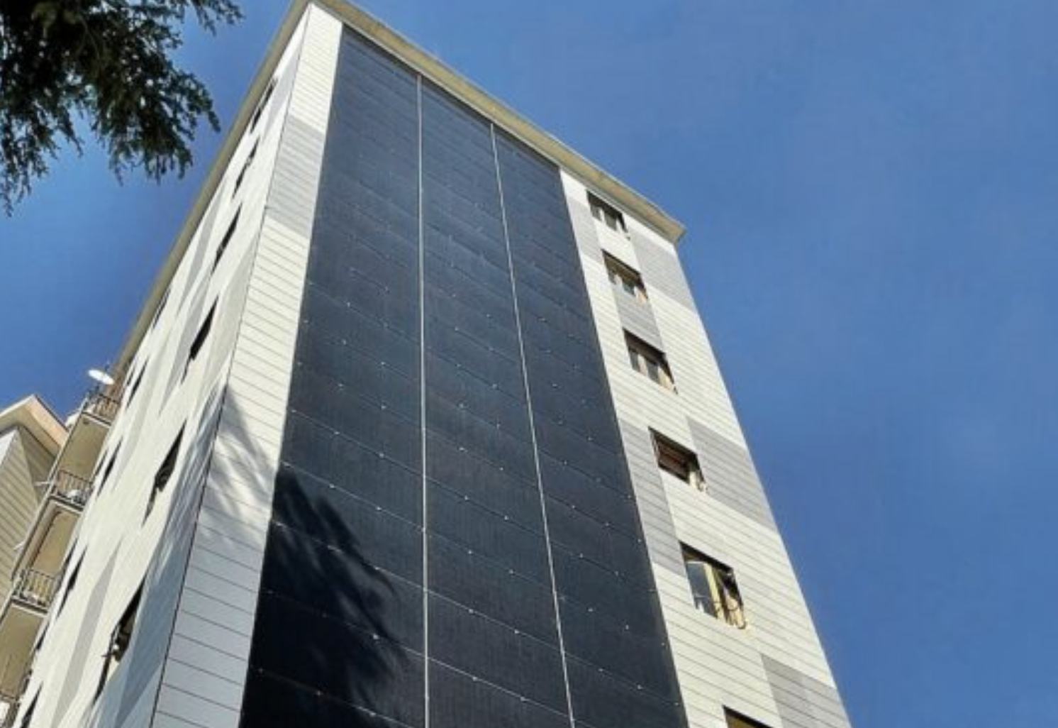 Eurener lanza los nuevos módulos fotovoltaicos Ultra Premium y Nexa ...